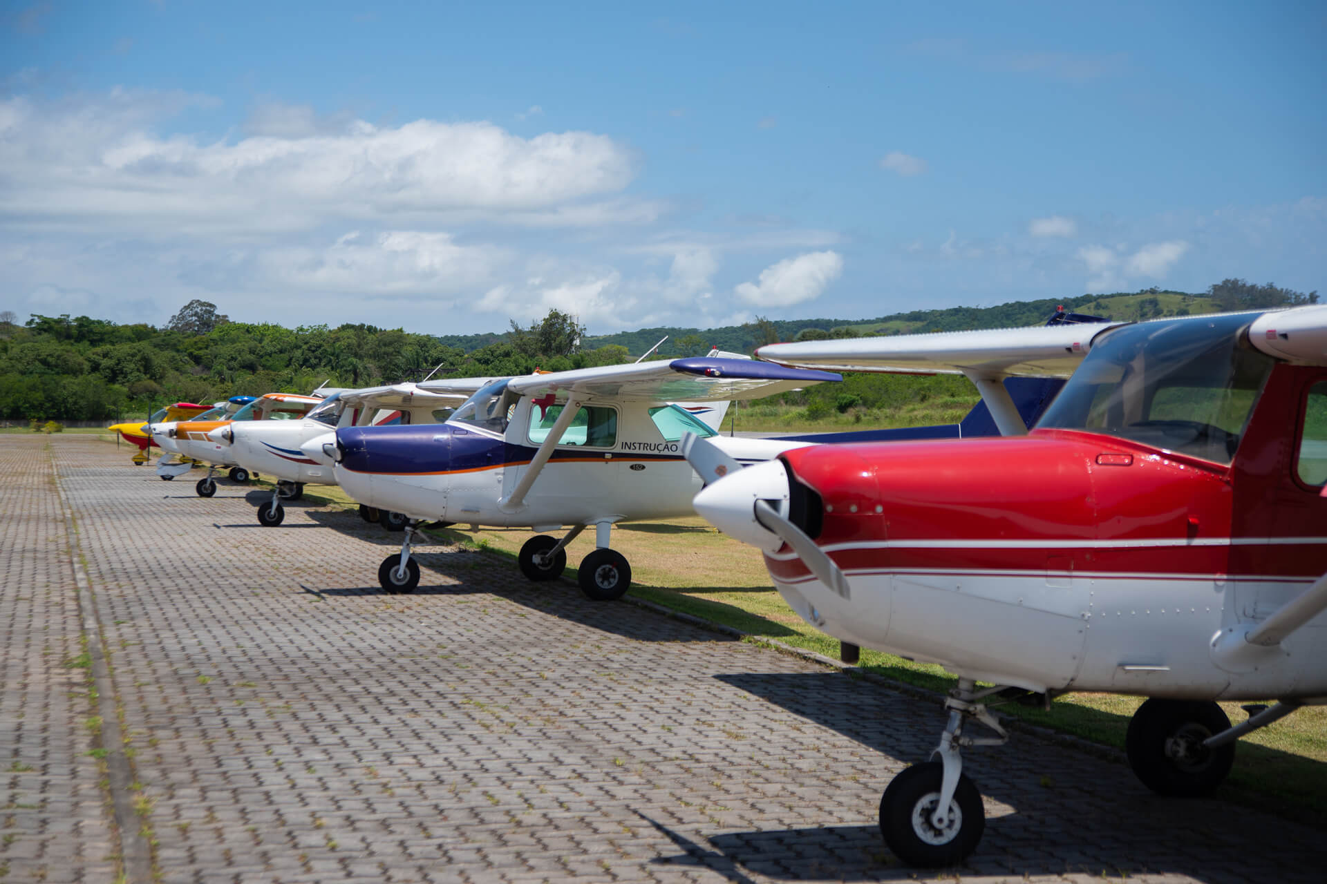 Sky Training – Escola de Aviação Civil – Cursos de Pilotagem
